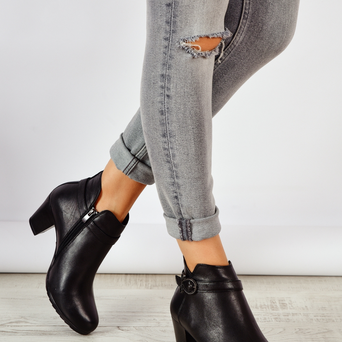 TOPUKLU BOT 22K 576 Fiyatları | Flo