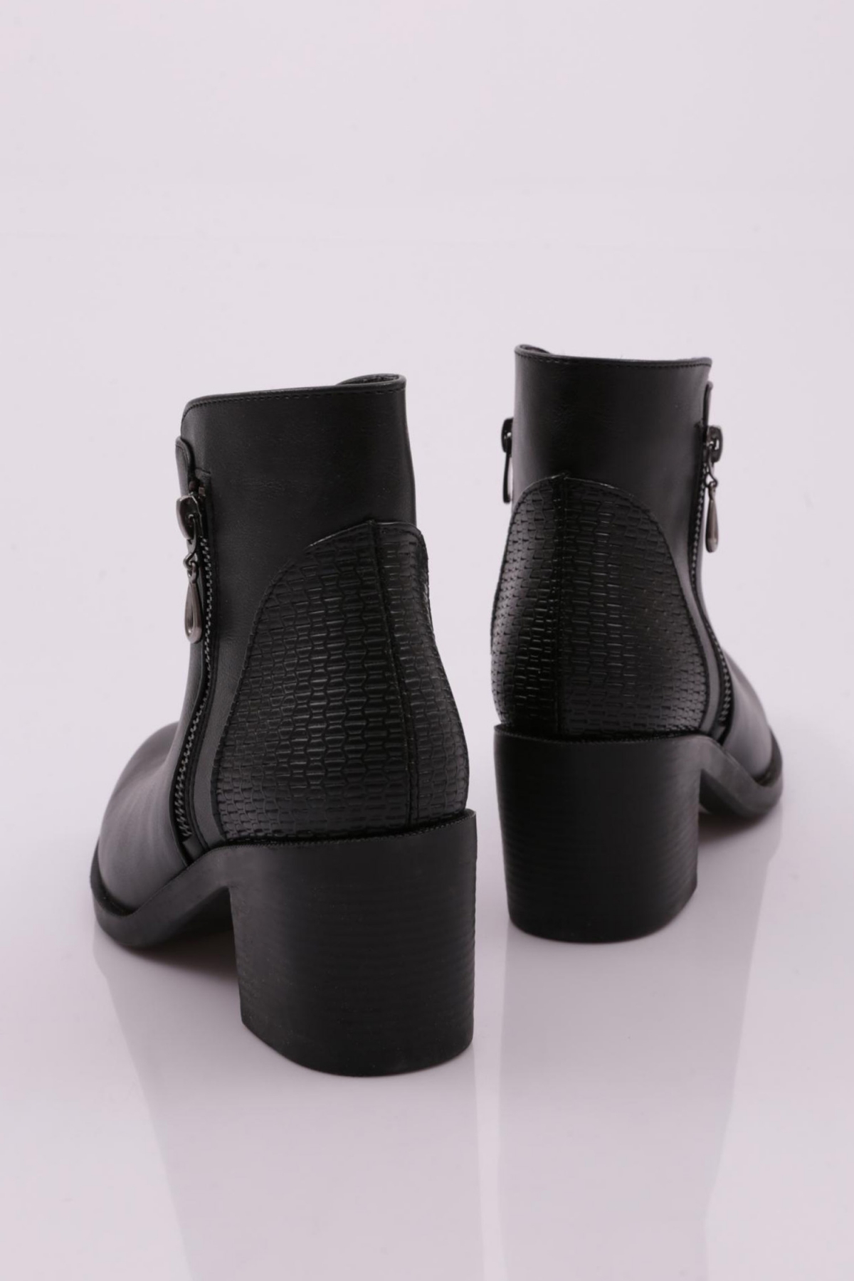 4268-2027 Kadin Fermuarli Bot Fiyatları | Flo