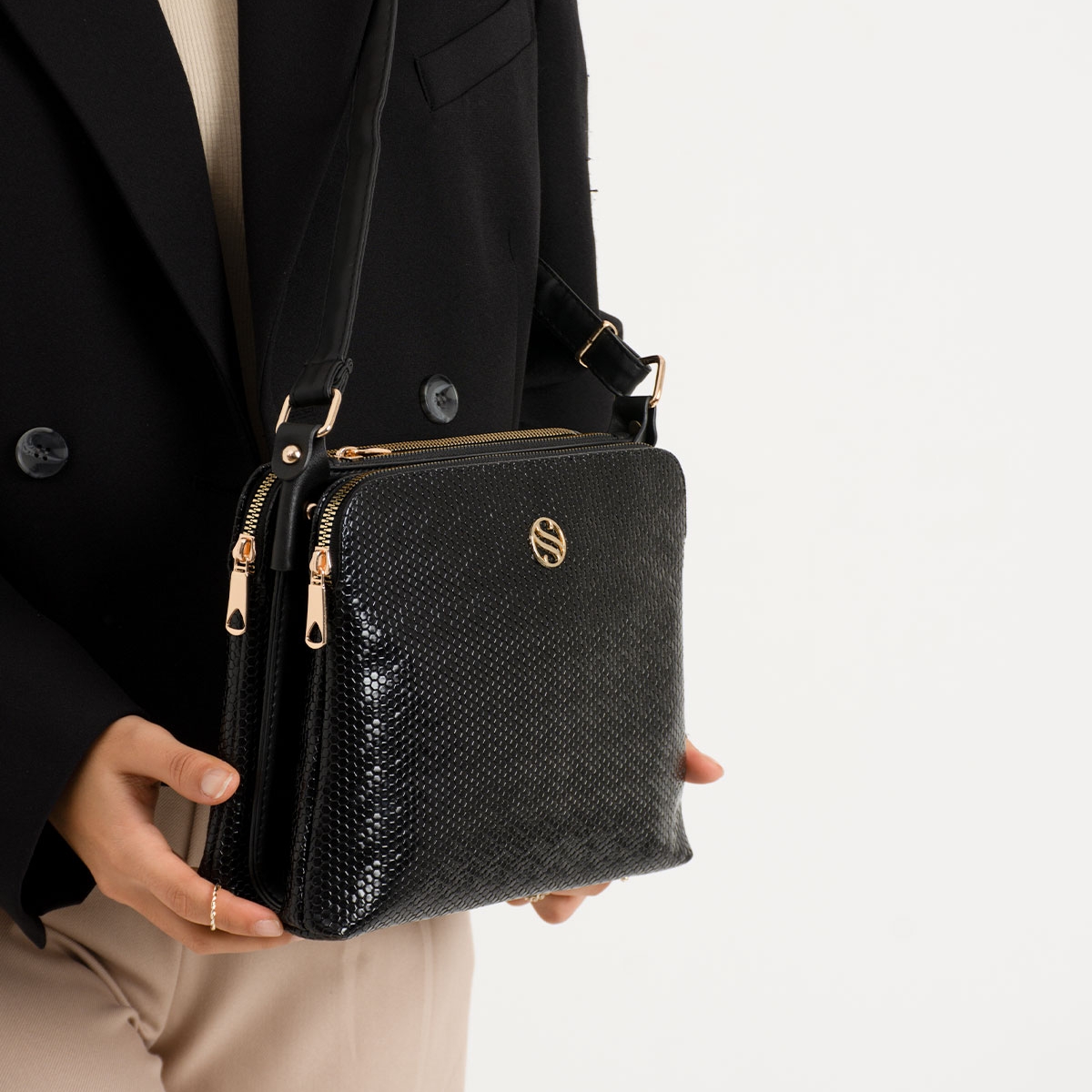 SN 1329 RAVEN KADIN OMUZ ÇANTASI KROKO-SİYAH Fiyatları | Flo