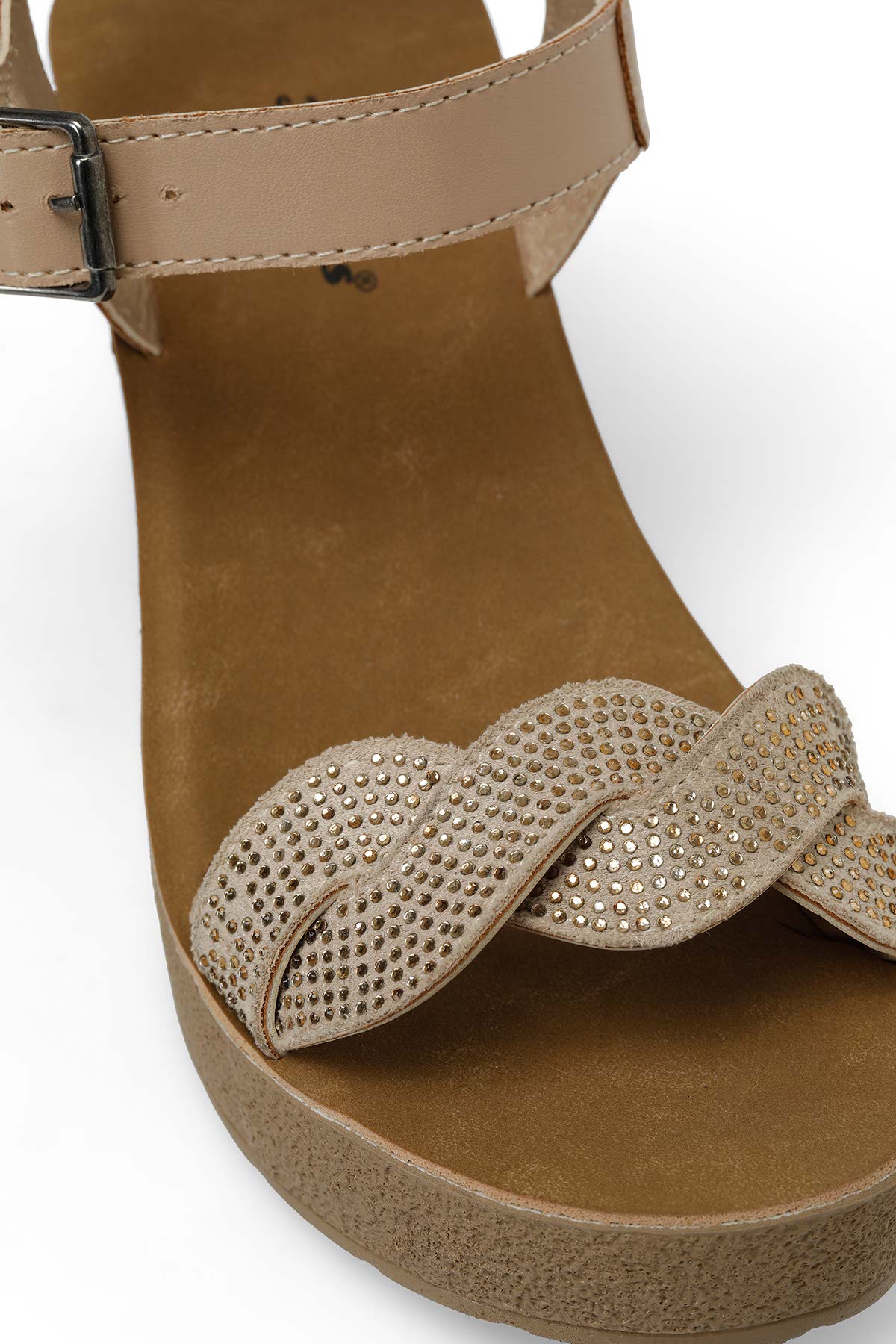 323169.Z 4FX Bej Kadın Dolgu Topuk Sandalet Fiyatları | Flo