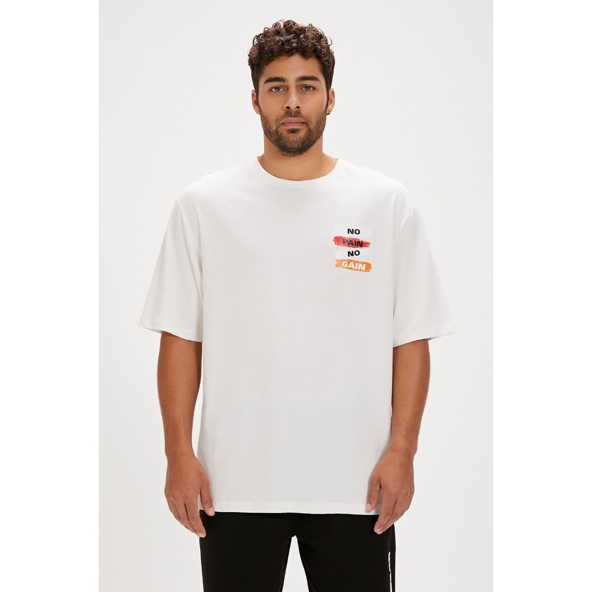 Gain Oversize Erkek Beyaz Yuvarlak Yaka Tişört Fiyatları | Flo