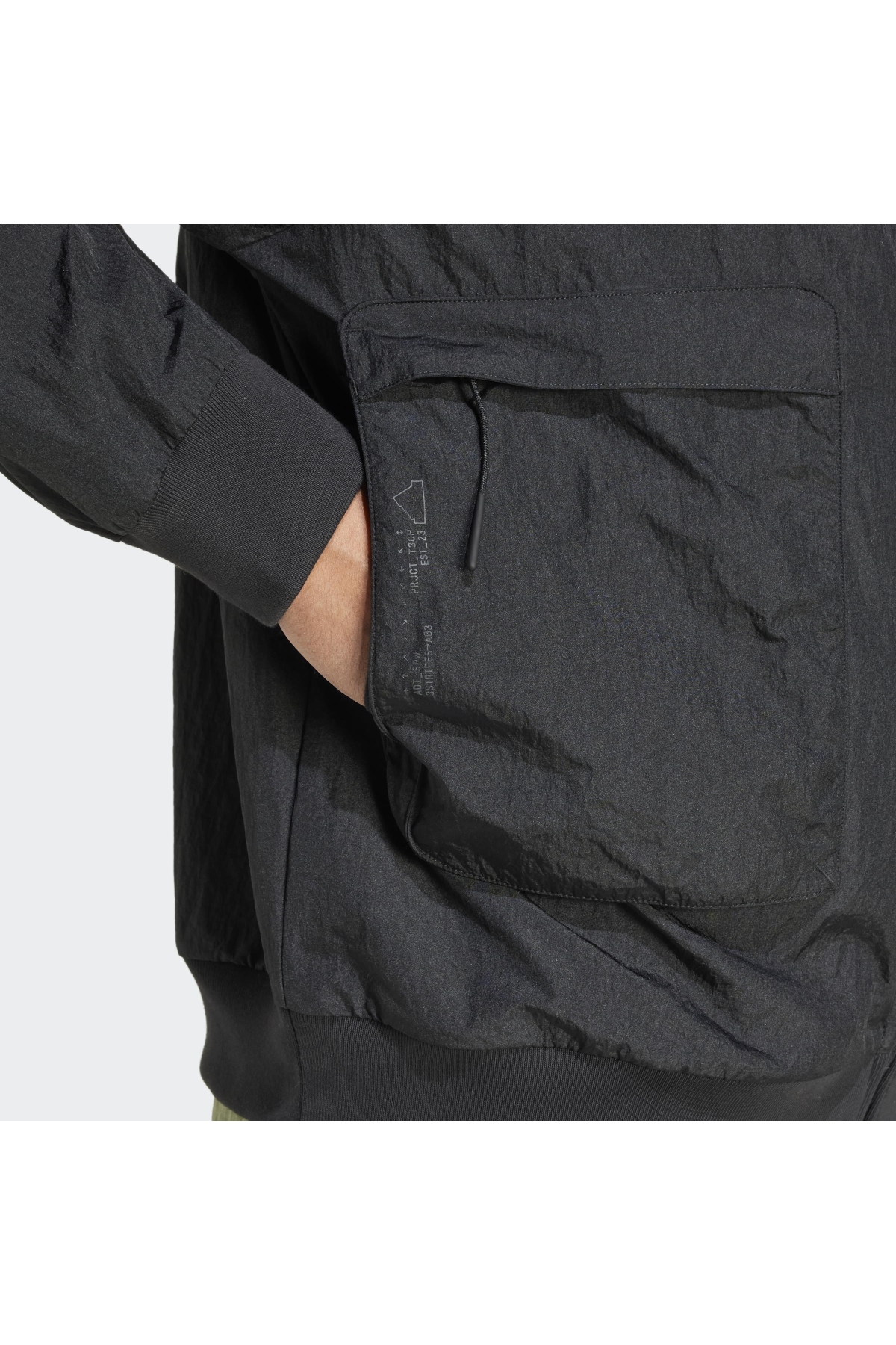 IY1505 M CE Q3 PR BJKT Erkek Tracktop Fiyatları | Flo